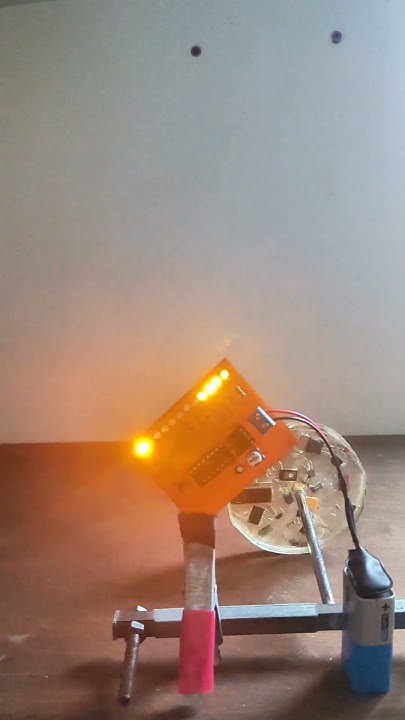 How to Build a Binary Counter with 74HC4040 and LEDs | DIY Electronics - YouTube