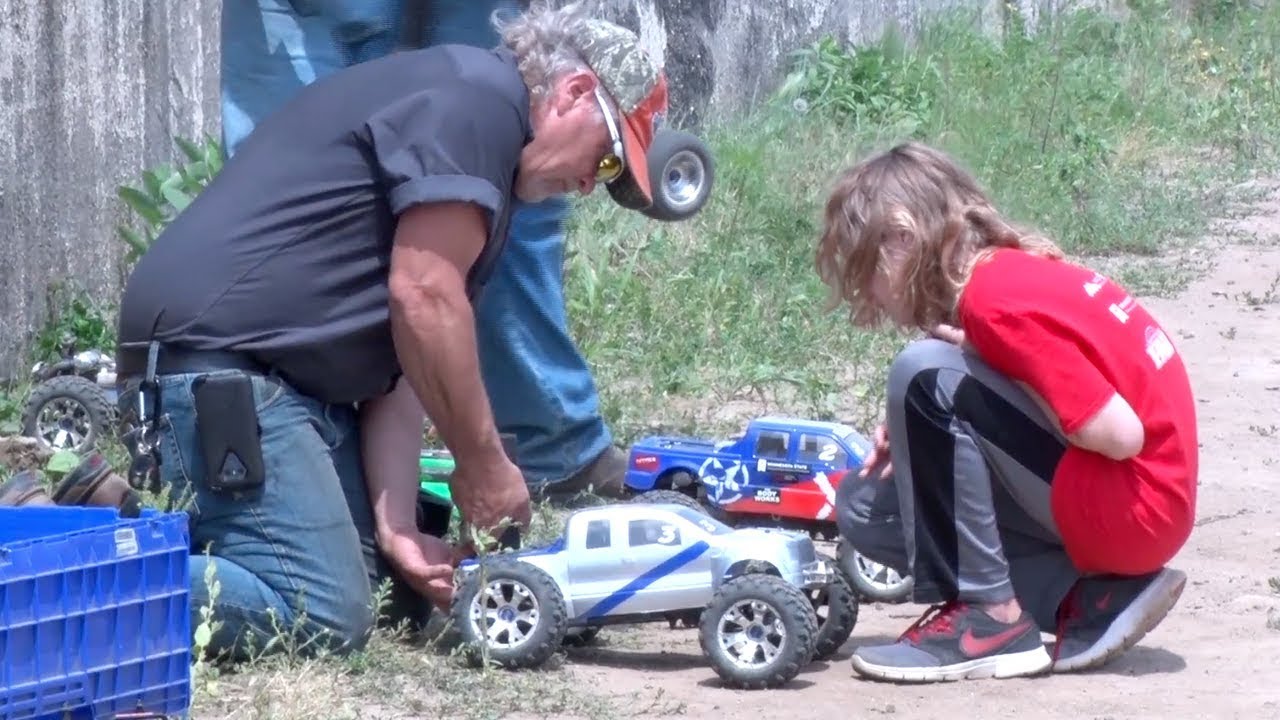 Nitro-X Camp At CLC Ends Week With RC Car Races - YouTube
