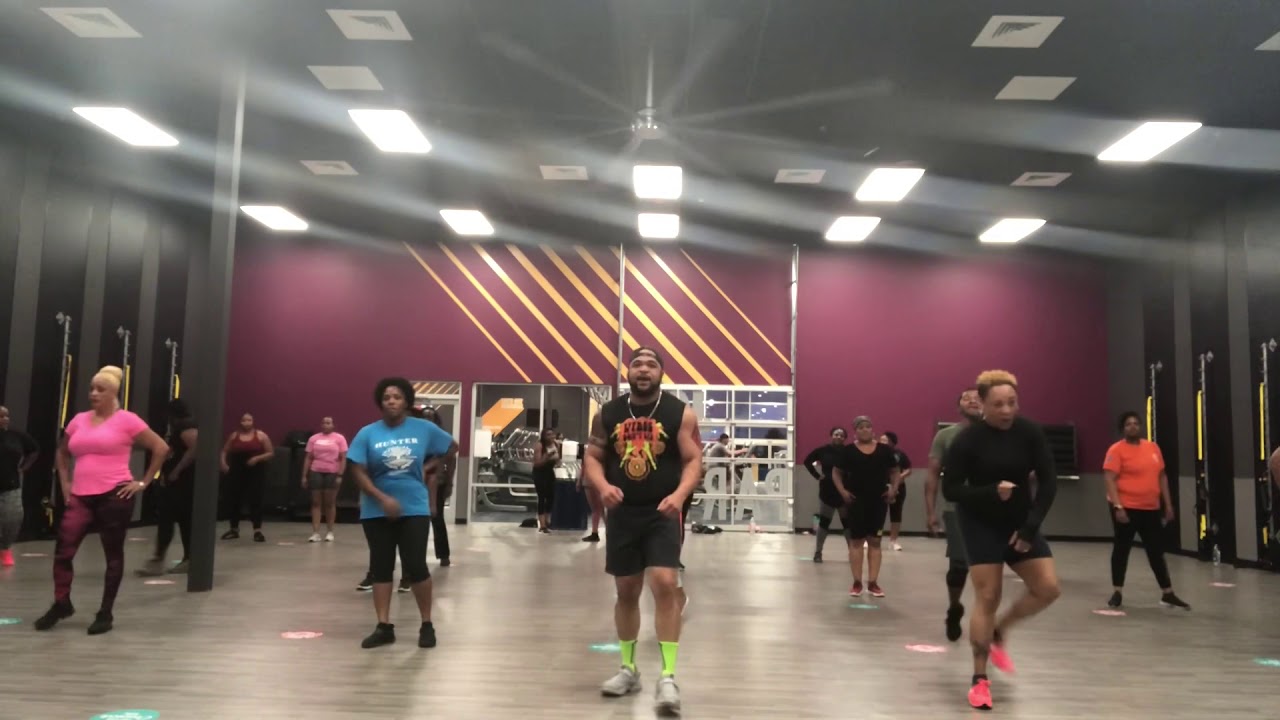 Rum & Redbull Zumba Routine 2020 - YouTube