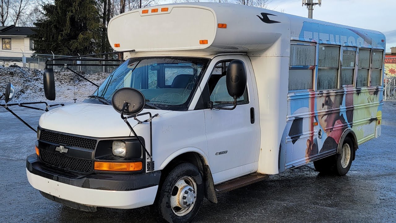 2006 Chevrolet Express Bus January Consignment 2025 - YouTube
