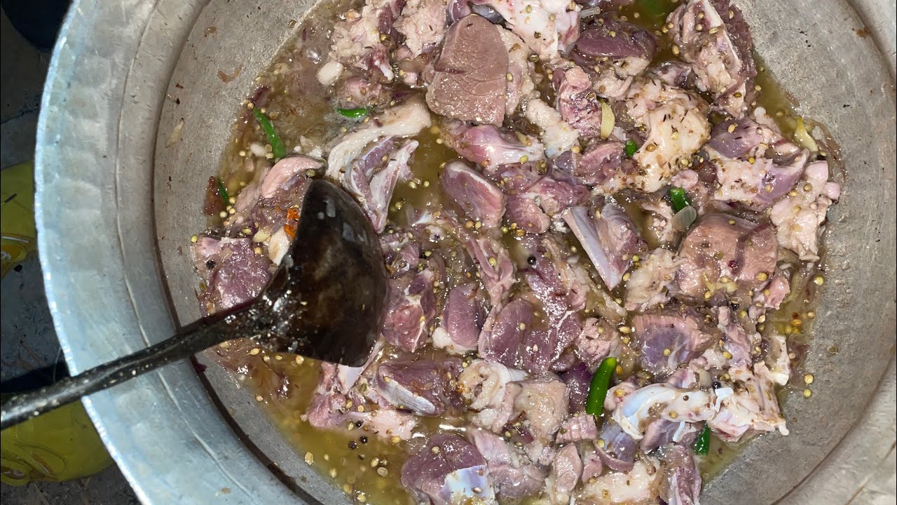Jaipuri got golden mutton | golden Ishtu | Mutton curry | Mutton Raan ...