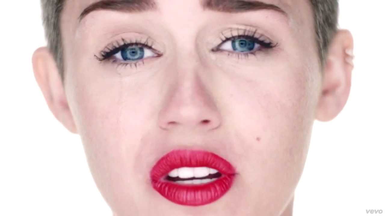 Miley Cyrus - Wrecking Ball (Explicit) - YouTube