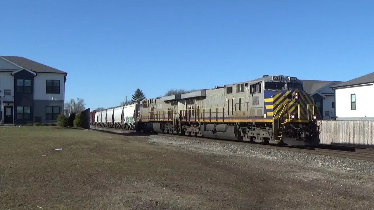 CN 2793 at Mundelein, IL - YouTube
