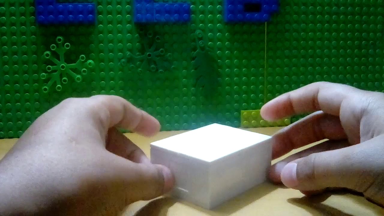 How deos the Lego push button work? - YouTube