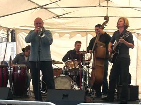 Jazz at Liverpool The Grapes Band - YouTube