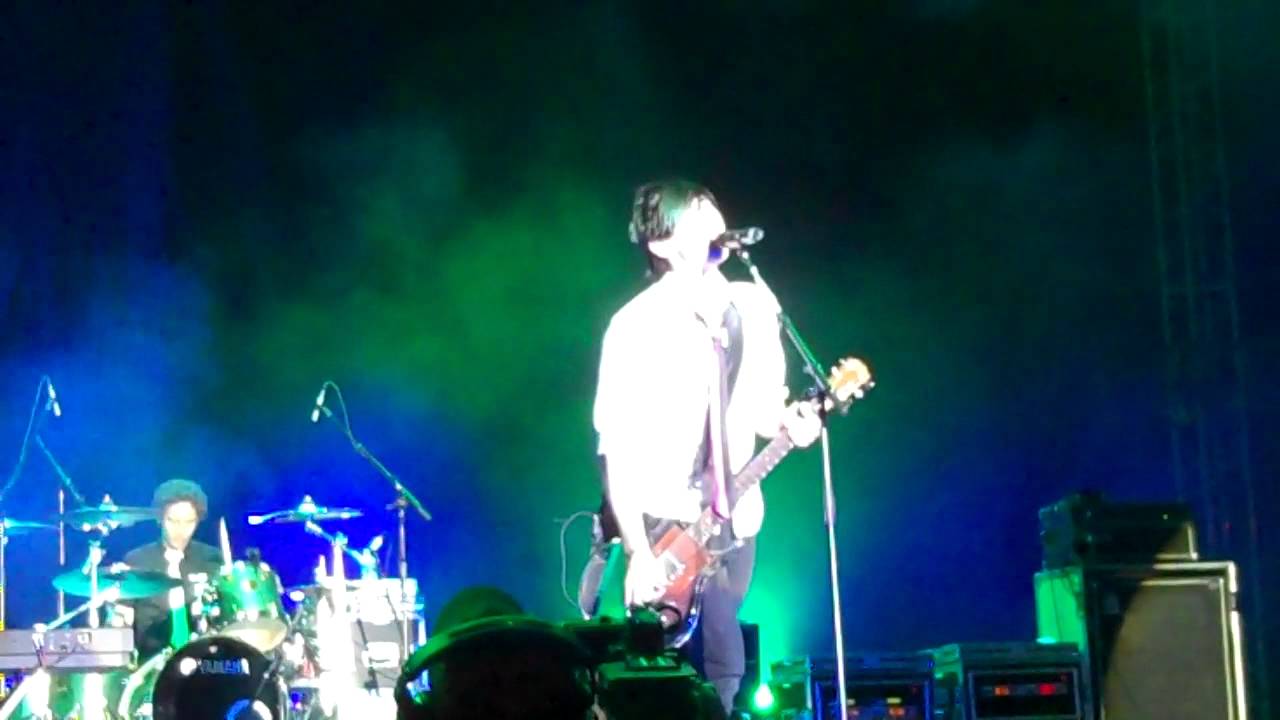 By Now *NEW SONG* by Marianas Trench @ Bayfest in Sarnia - YouTube
