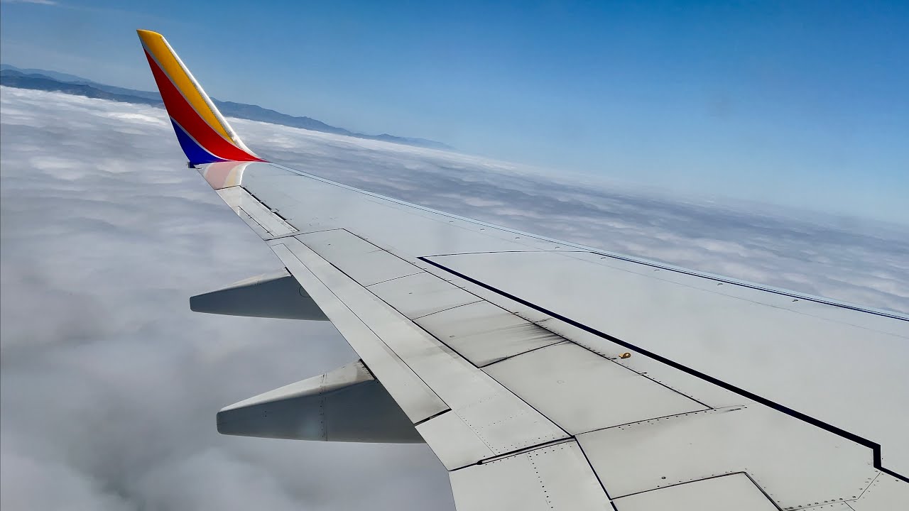 Inaugural Santa Barbara Takeoff – Southwest Airlines – Boeing 737-700 ...