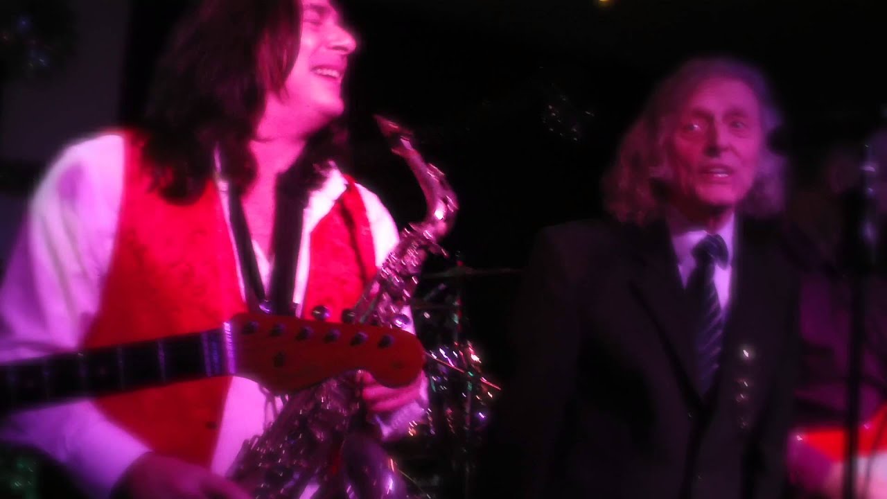 Keith Slater & KBL Band A Wizzard Xmas - YouTube