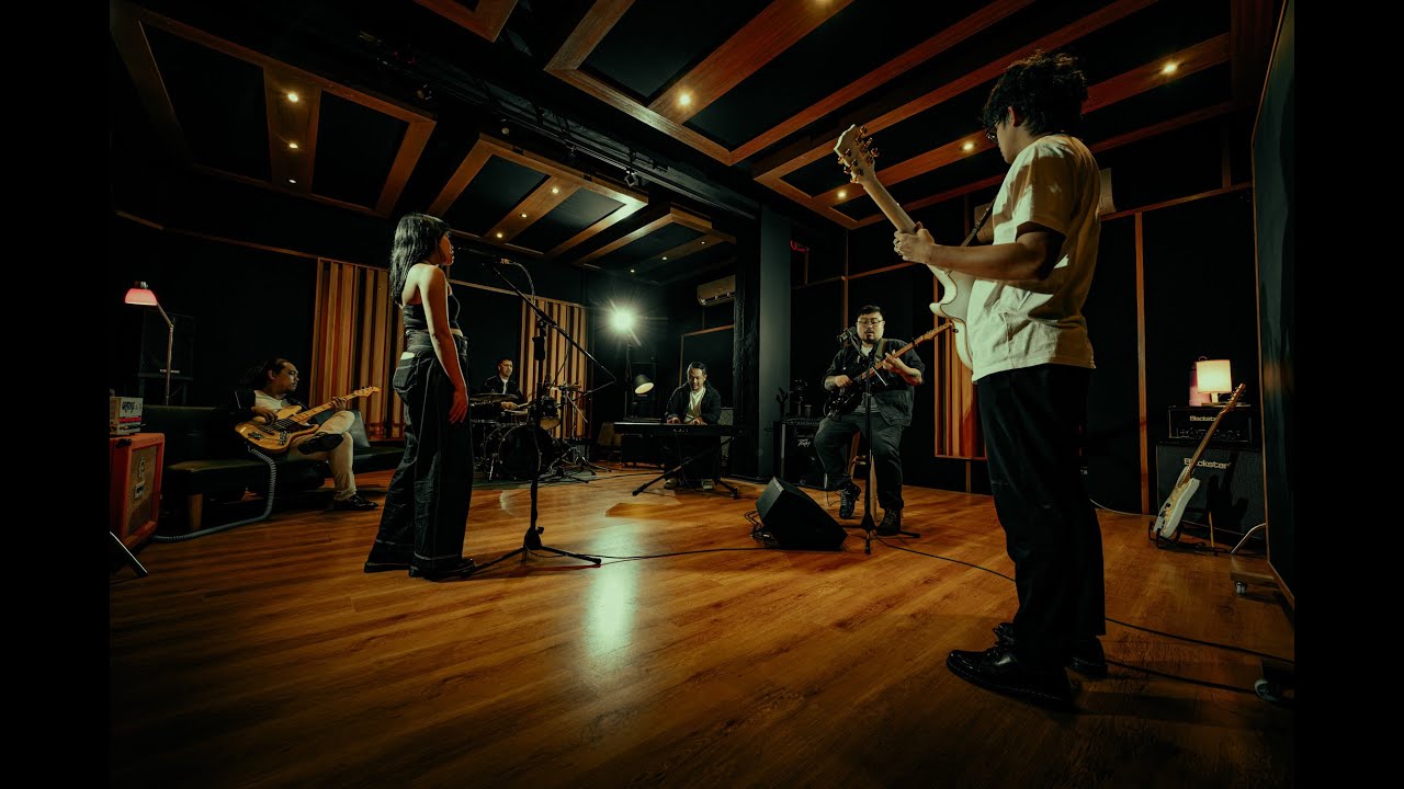 DRAMA | BRISOM feat. Ica Frias (Official Performance Video) - YouTube