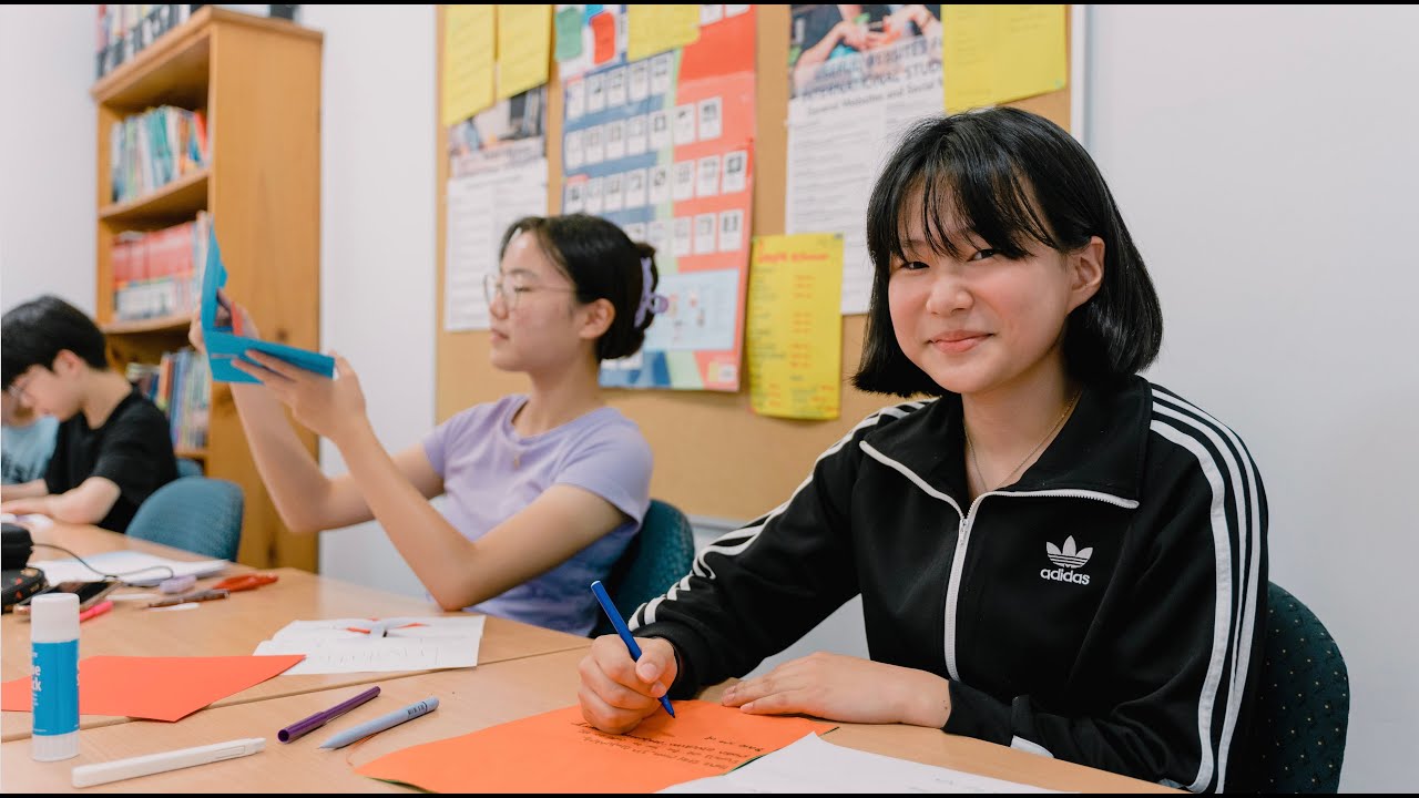 Australia Junior English Program on the Gold Coast - YouTube