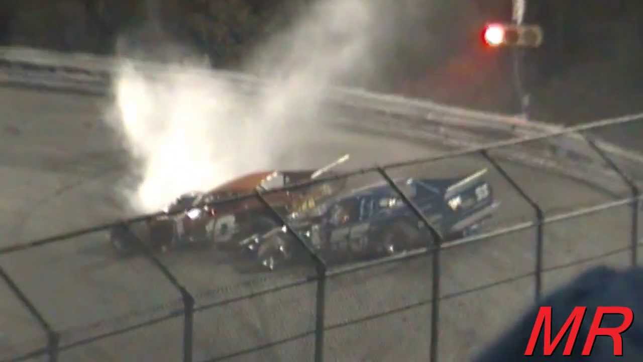 Big Asphalt Modifed Crash Steven Reed Climbs Fence At Wall Stadium ...