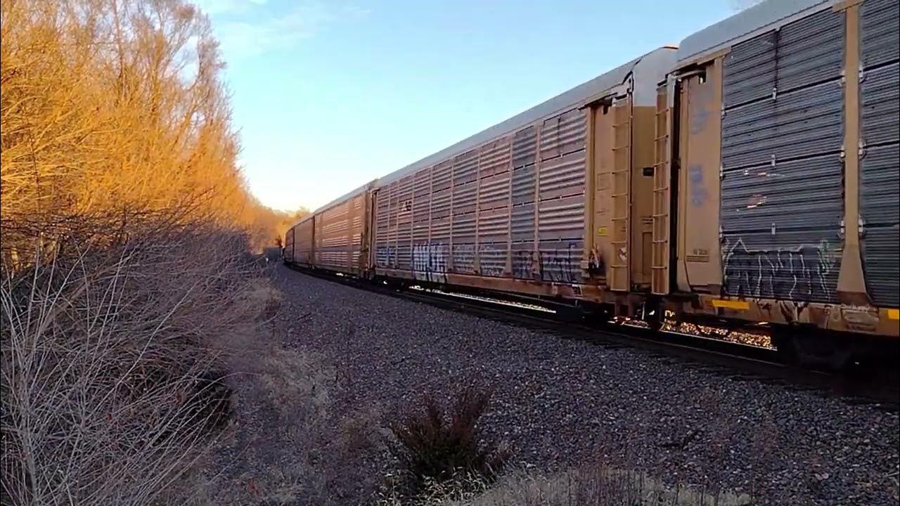 Union Pacific manifest train west GE 5767 In the Lead - YouTube