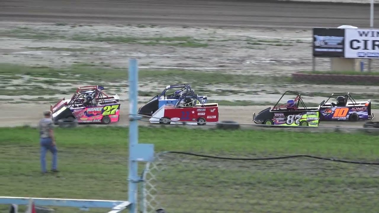 Mini Wedge 10-14 Heat Race at Mid Michigan Raceway Park, Michigan on 08 ...