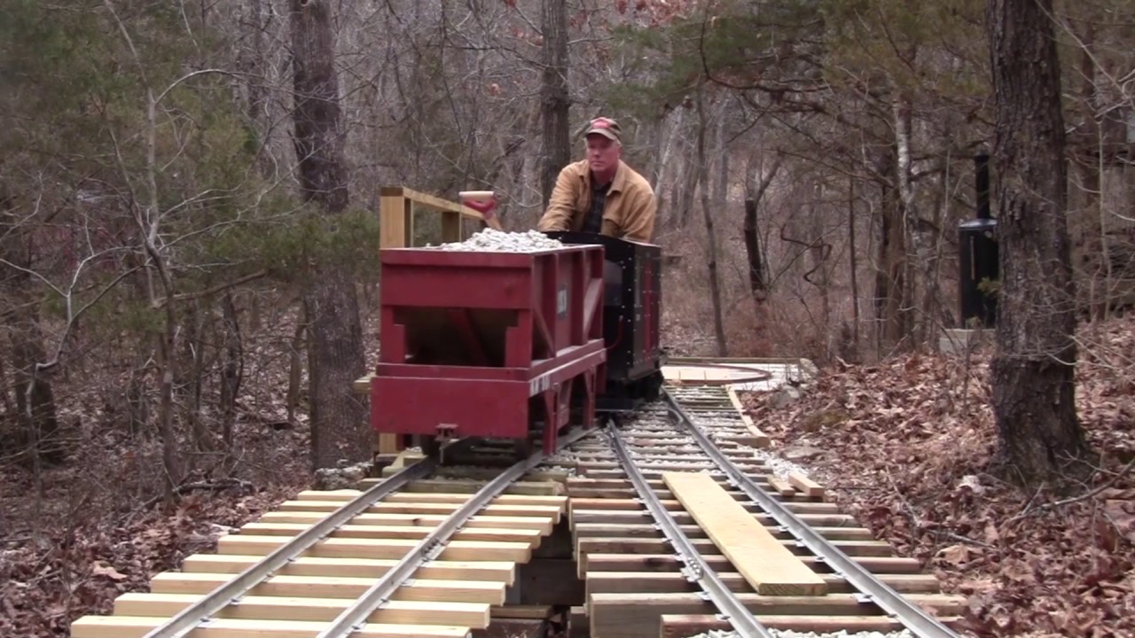 Ballasting Track on the Northview Railway - YouTube