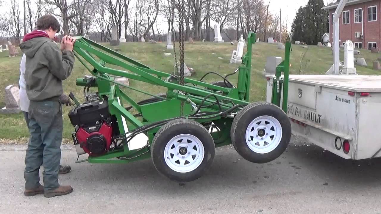 Load Hydraulic Dolly on Vault Truck - YouTube