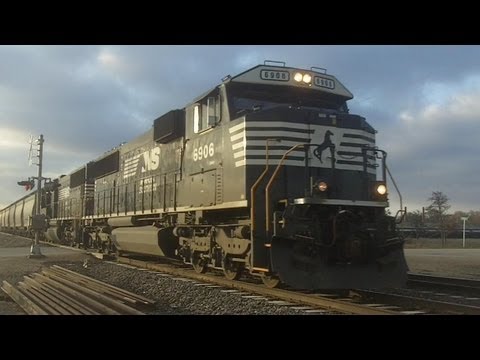 NS 6906 (SD60E) Leads Fast Freight Near Savanna, IL - YouTube