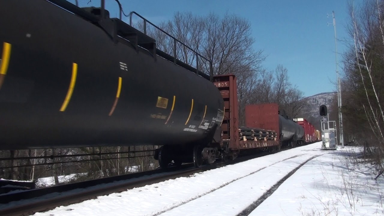 NS 36T had a clear board at 105E on the NS Lehigh line 11:25AM - YouTube