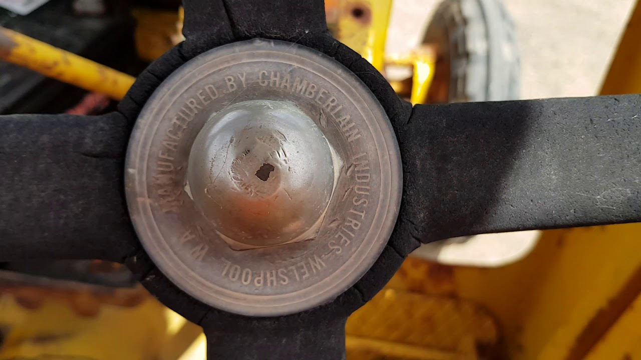 Chamberlain 9g start up - YouTube