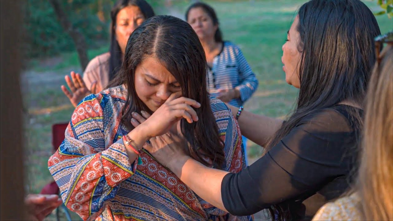 Dios está contigo en la zaranda - Profeta Ingrith Benavides - YouTube