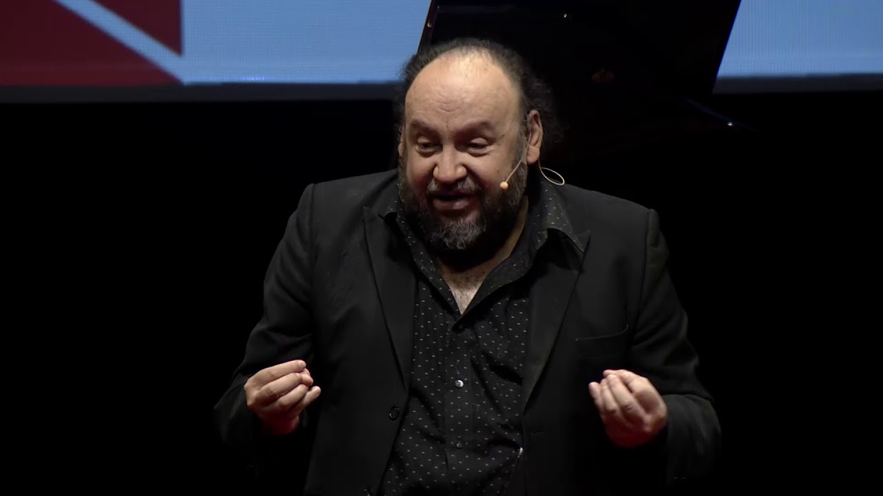 La leyenda de los 5 dieces | Jacques Sagot | TEDxPuraVida - YouTube