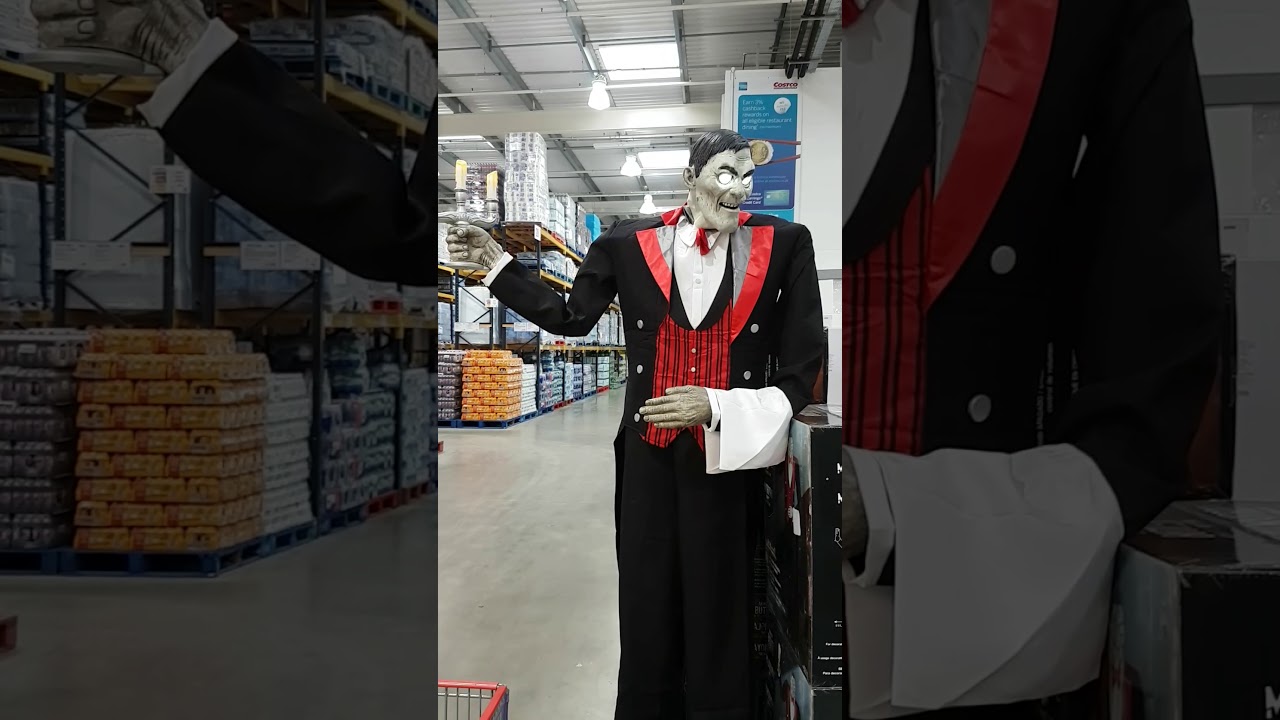 Animatronic "scary" waiter at Costco - YouTube