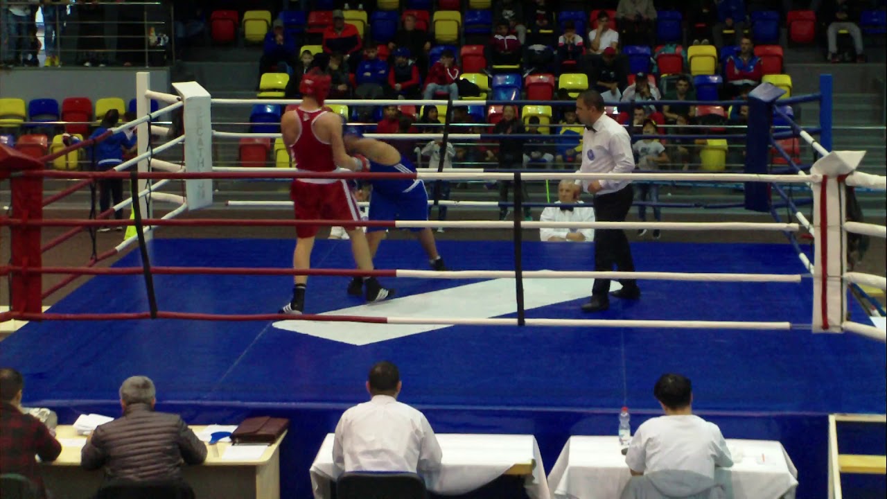 Teodosiu Andrei vs Patru Adrian - YouTube