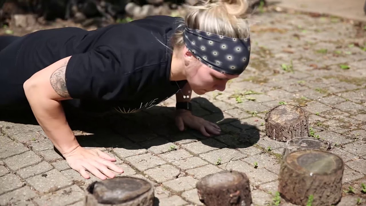 PUSH-UP TAP PYRAMID - YouTube