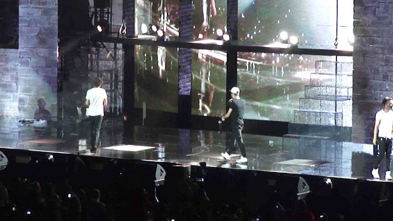 More Than This (One Direction TMH Tour) 8/9/13 - YouTube
