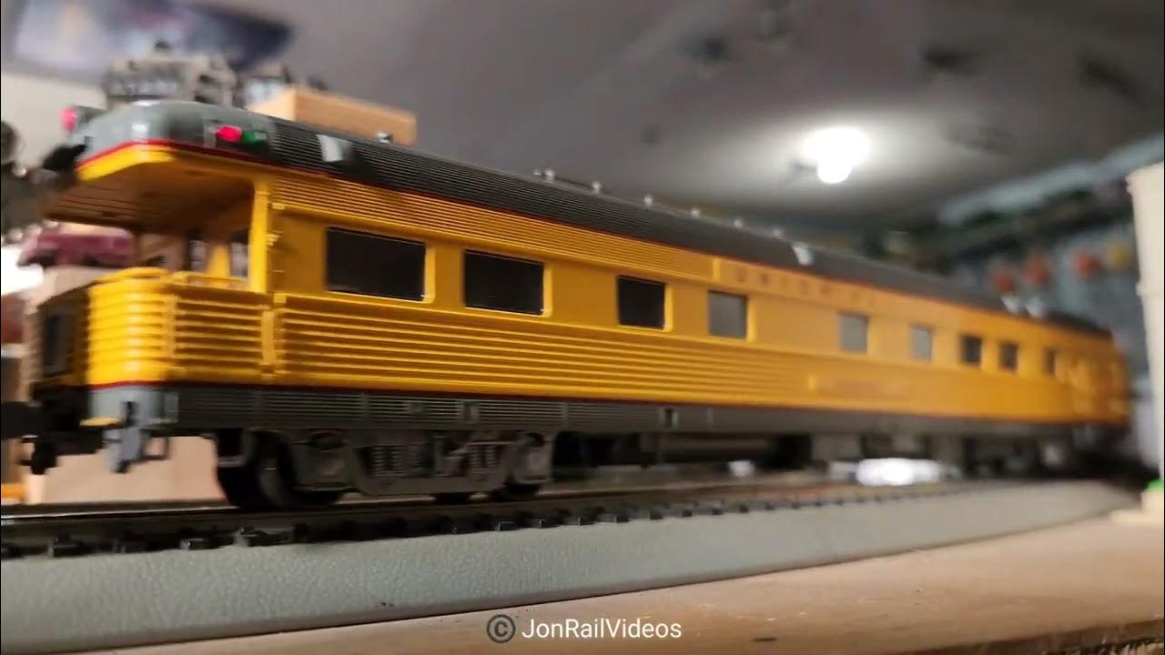 10/27/23 Pre: Ho Scale Union Pacific Biz special 2 led by UP 6913 DDA40X passes Hillside Depot(1 ...