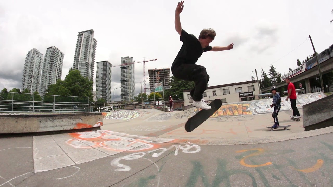 SkatePark Styles - Episode 3 - Bonsor Skate Park with Travis Emerson ...