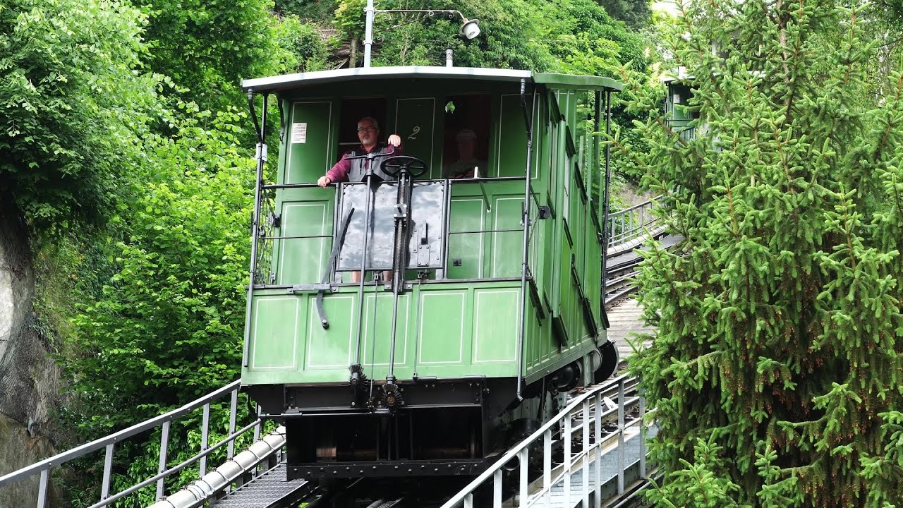 St-Pierre - Neuveville, Fribourg | Funiculaire 🇨🇭 | Standseilbahnen 🇨🇭 ...