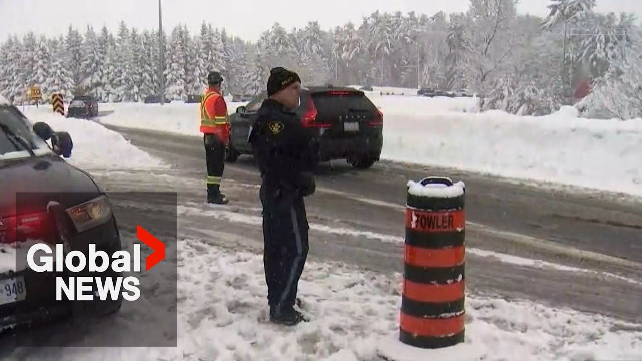 Major snowstorm shuts down Hwy 11 in Ontario - YouTube
