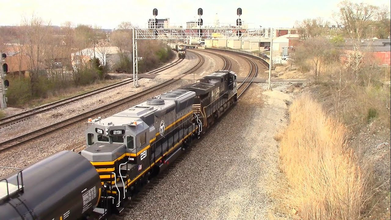 NS 18K with NS 4318, BRC 291, NS 4637, and NS 8164 at Lafayette Junction in Lafayette, Indiana ...