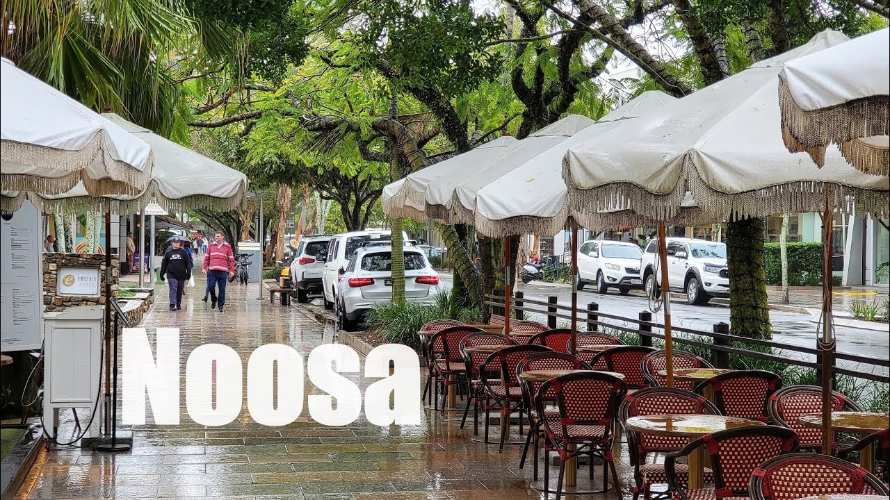 Walking in the rain in Noosa | Noosa Heads, Queensland, Australia ...