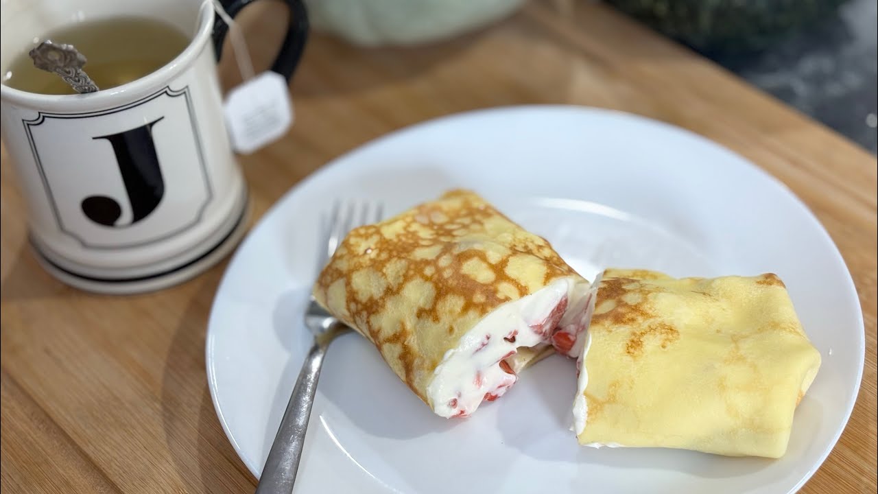 🍓Easy Strawberry Crepe Rolls – Light, Creamy & Delicious! 🍓 - YouTube