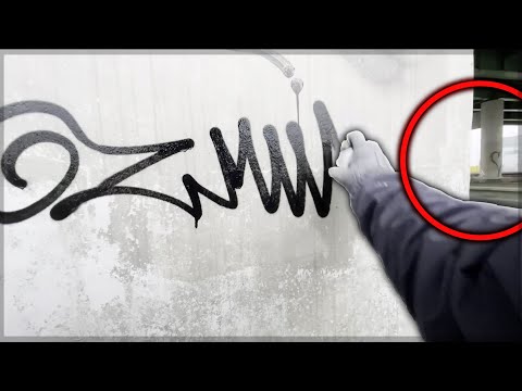 UCIECZKA PRZED SOKAMI. TAGOWANIE GRAFFITI Z SENS'EM W CETRUM WARSZAWY