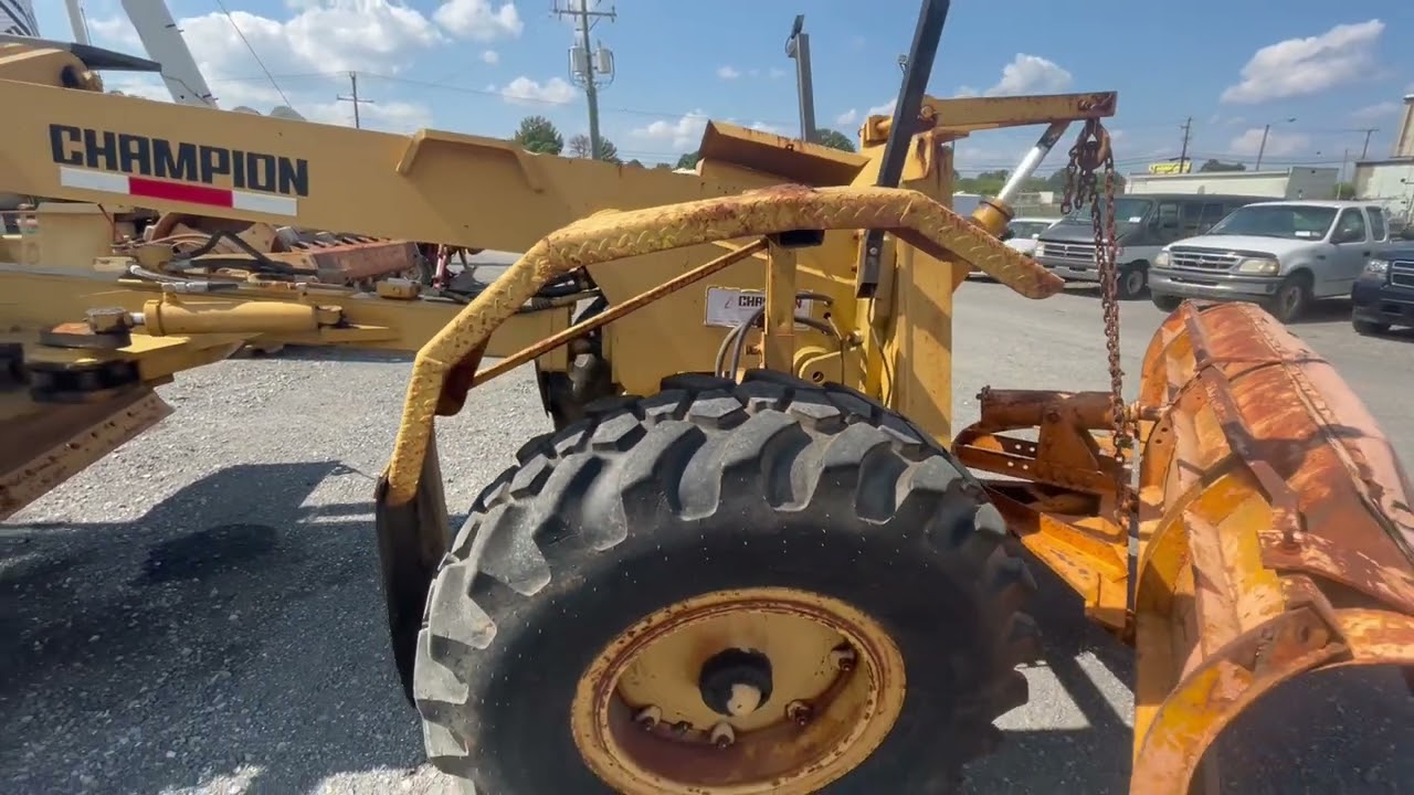 1990 Champion 740 Motor Grader - YouTube