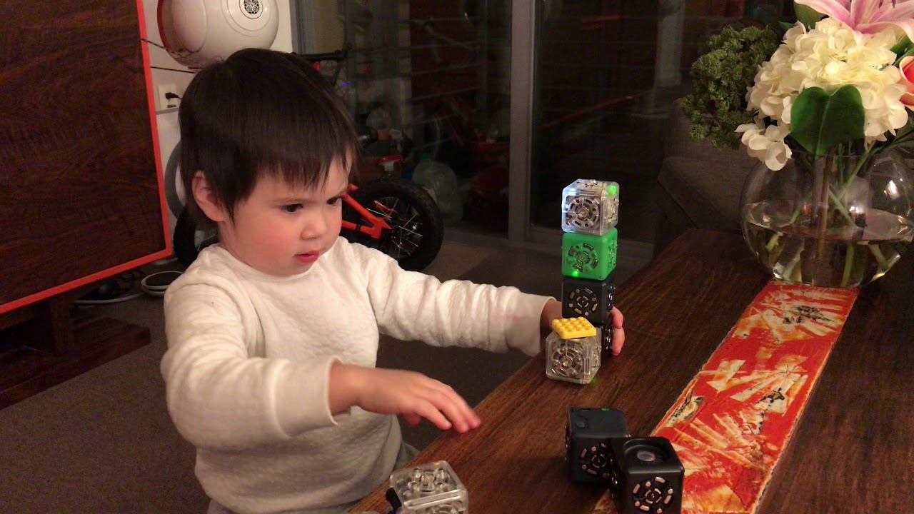 Vivi Robot Lab - YouTube