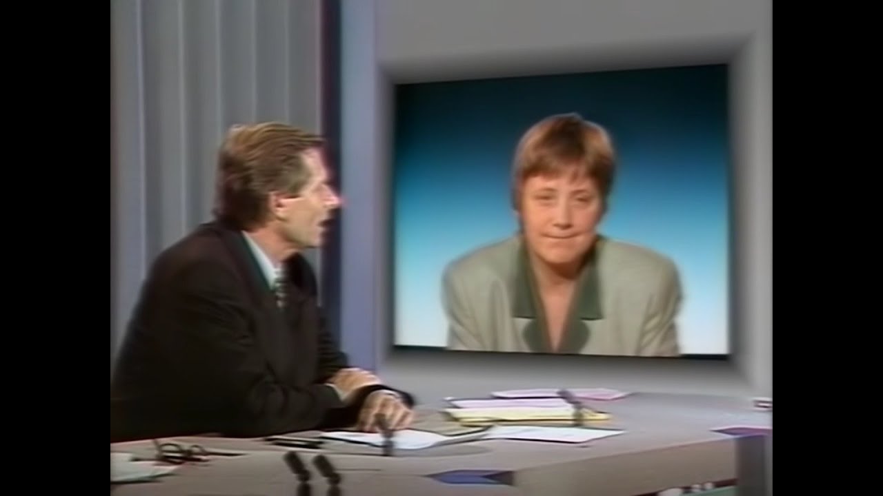 ARD Tagesthemen Fragment Interview mit Angela Merkel (90er) - YouTube