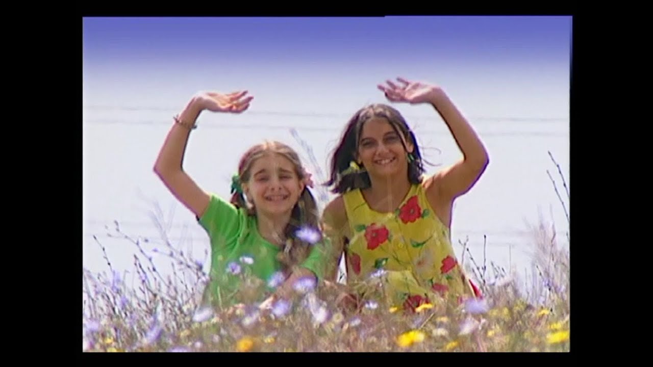 "Doar la KIKI RIKI MIKI" - trupa KIKI RIKI MIKI(1999) - YouTube