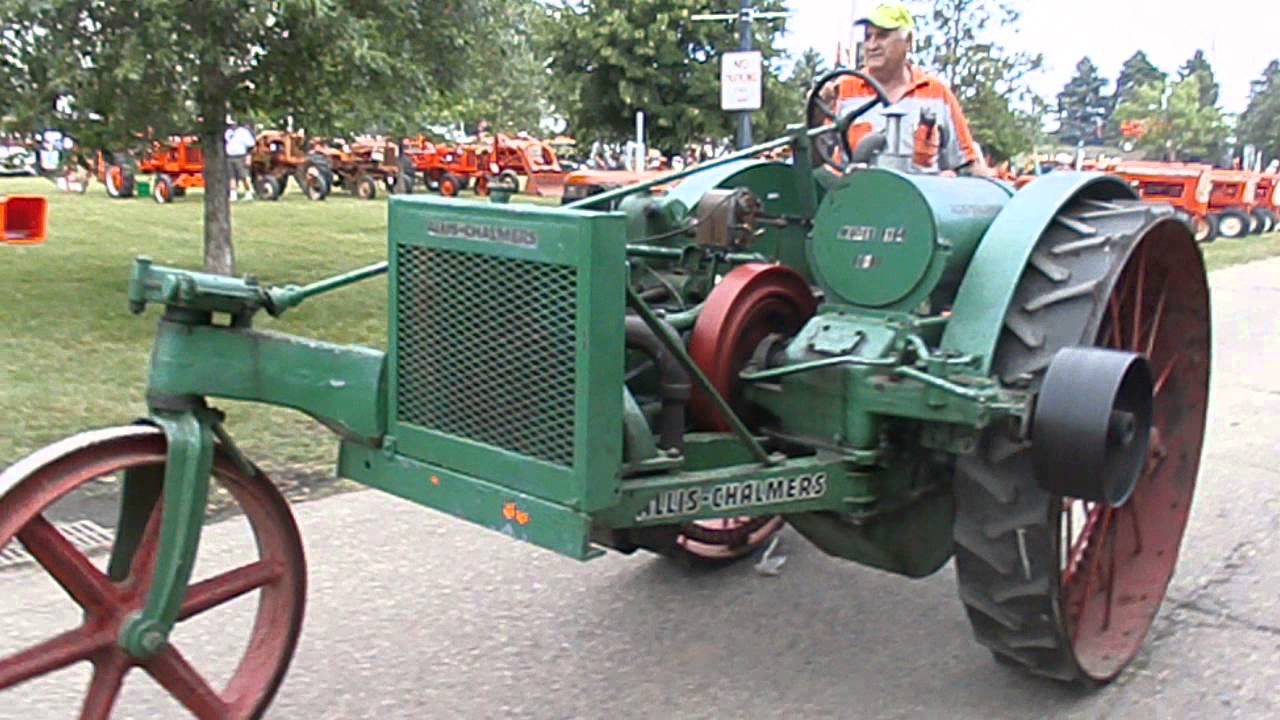 Green Allis-Chalmers Tractor - Gilbert Vust 2014 Orange Spectacular ...