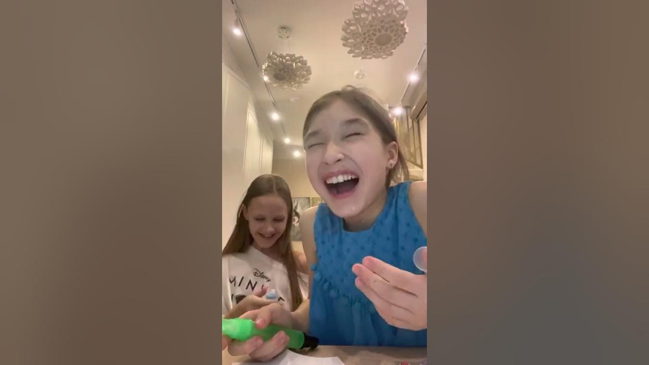 Пробуем самый кислый спрей 😋 - YouTube