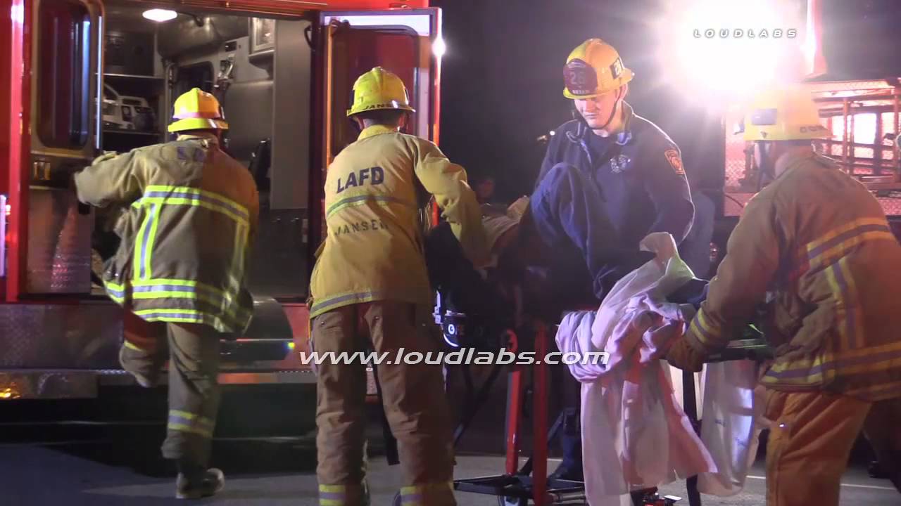 Two Car Traffic Collision / Mid City RAW FOOTAGE - YouTube