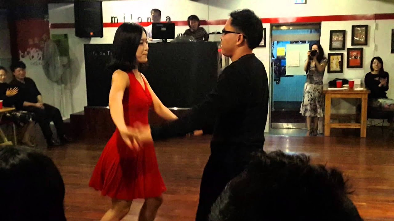 Filipino-Canadian does Argentine Tango in Korea (Busan) - YouTube