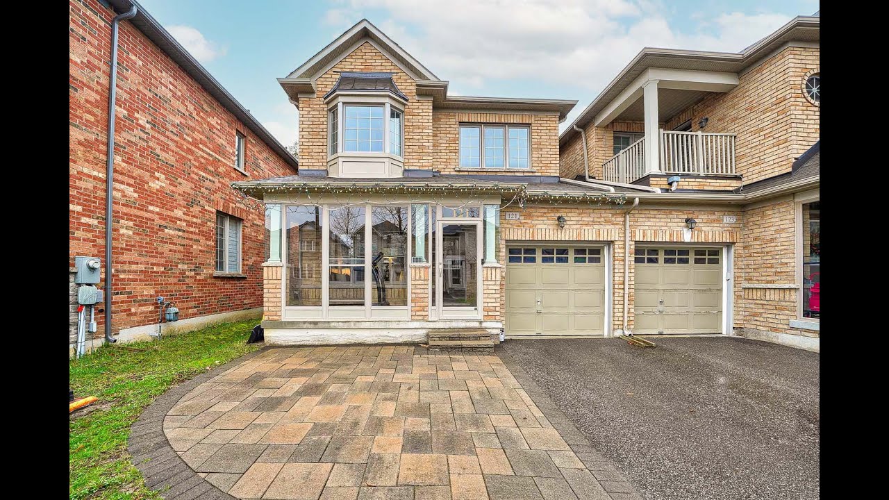121 Maria Rd, Markham - YouTube