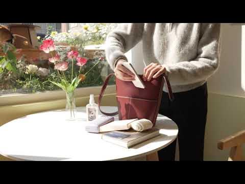 FOLNUA 22FW MINI BOTTLE BAG - YouTube