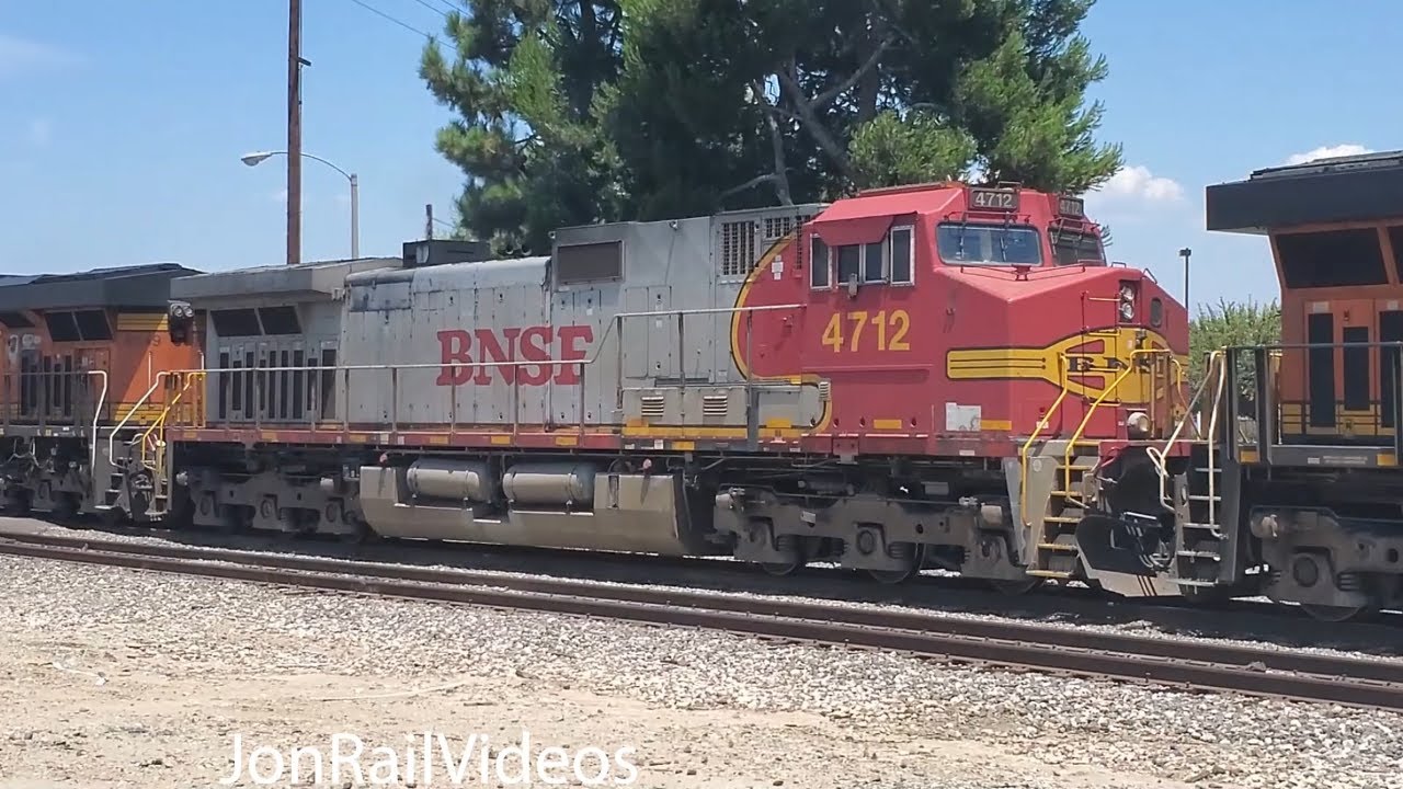 7/31/21 Train activity near Santa Fe Springs, CA ft. BNSF 5441, BNSF ...