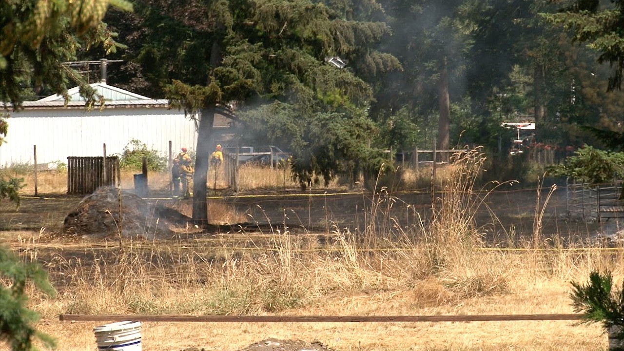 Two Alarm Barn & Brush Fire 221st St ct E & 78th Ave E Graham WA - YouTube