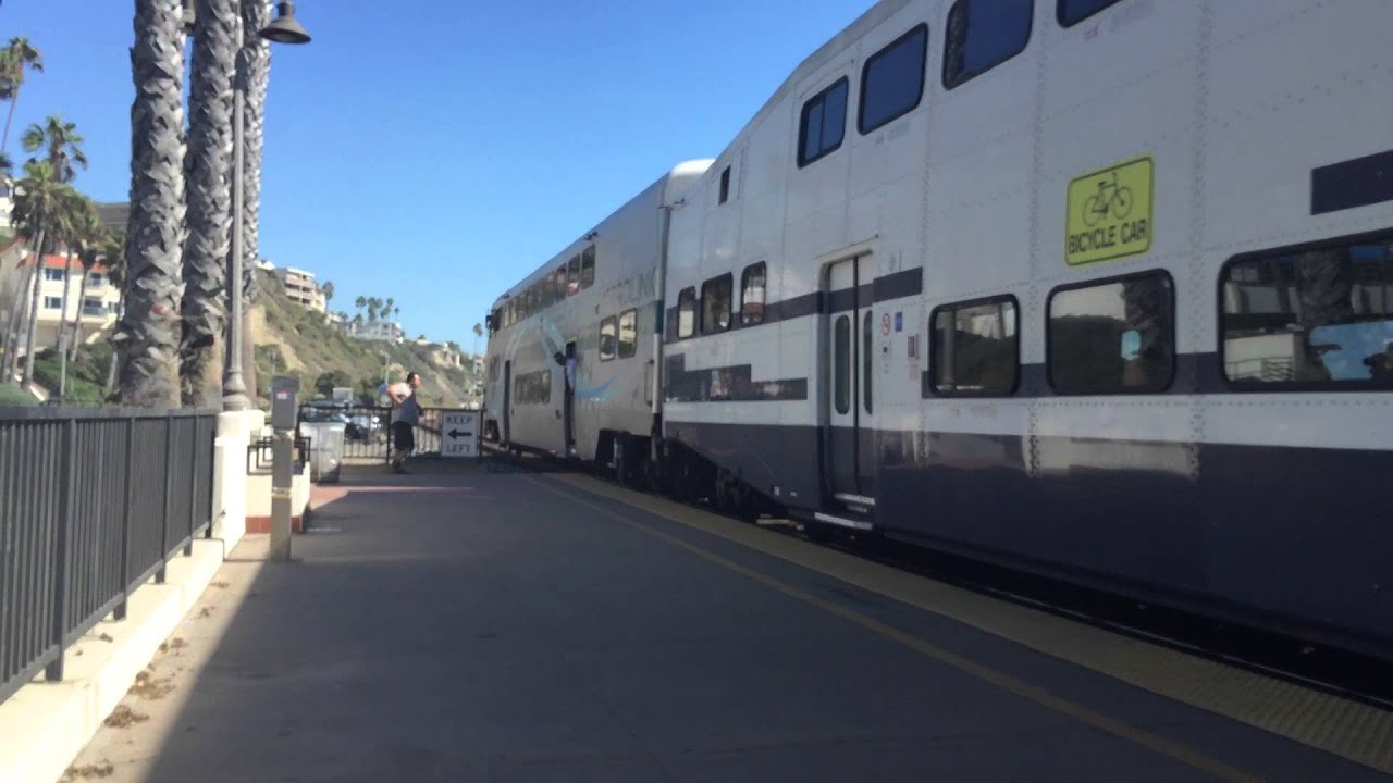 Metrolink North Beach San Clemente - YouTube
