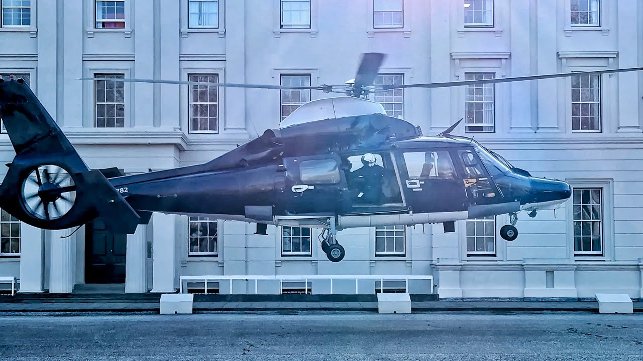 SAS HELICOPTER DROPS INTO CENTRAL LONDON 🔥 - YouTube